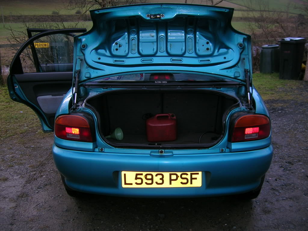Mazda 121 II (DB) 1.3 16V (72 Hp)